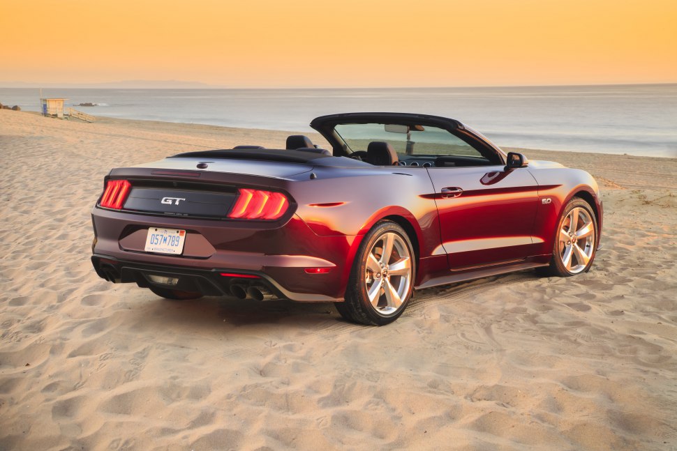 Ford Mustang Convertible VI (facelift 2017) GT/CS 5.0 V8 (450 Hp ...